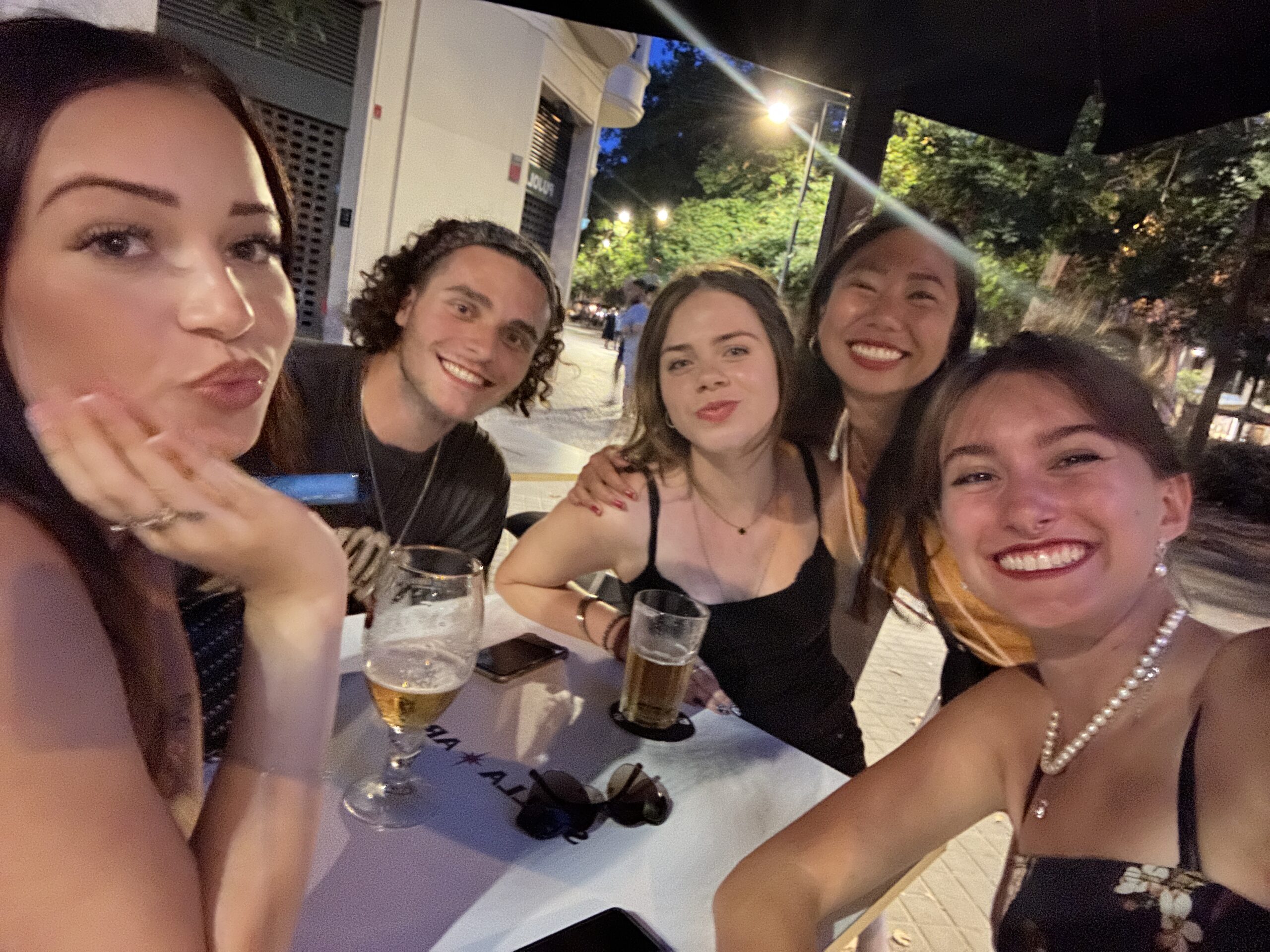 Eliška v Barceloně: Jazykový pobyt, který otevírá dveře do světa ...